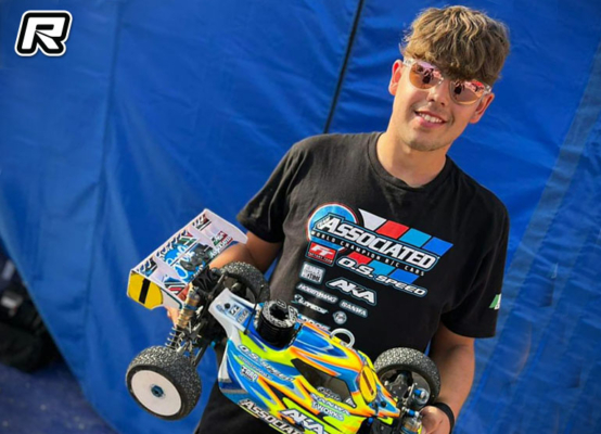 Red RC » Ongaro defends title to make World Champ history