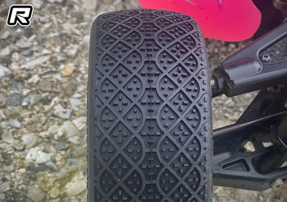 Red RC » Dialed-RC V12 1:8 Buggy Tyre
